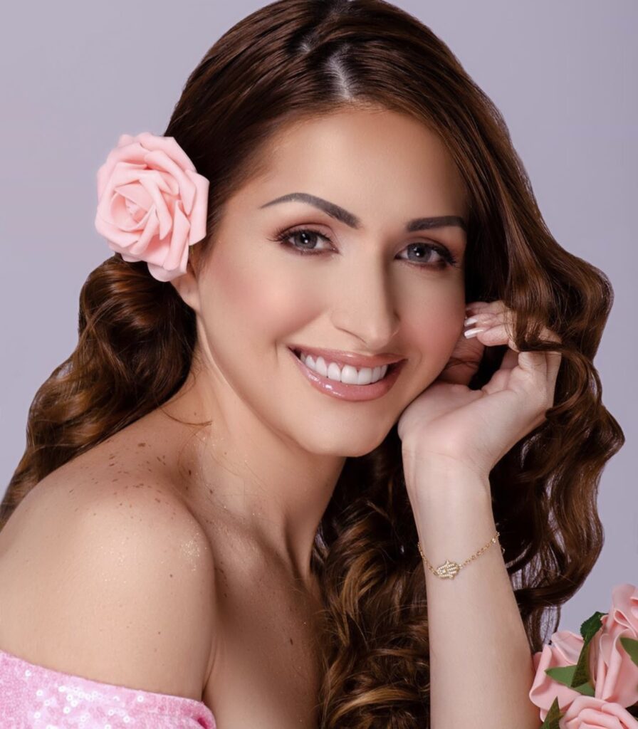Erika Guerrero conmemora el mes rosa con “Lady Rose” - Sitara Magazine